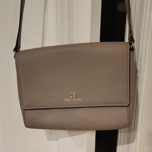kate spade | Bags | Kate Spade Tan Crossbody Bag | Poshmark